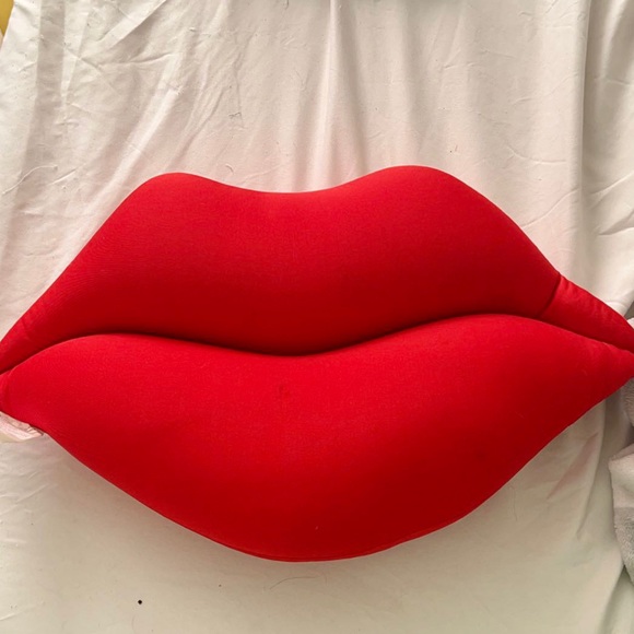 Bedding | Lips Pillow | Poshmark